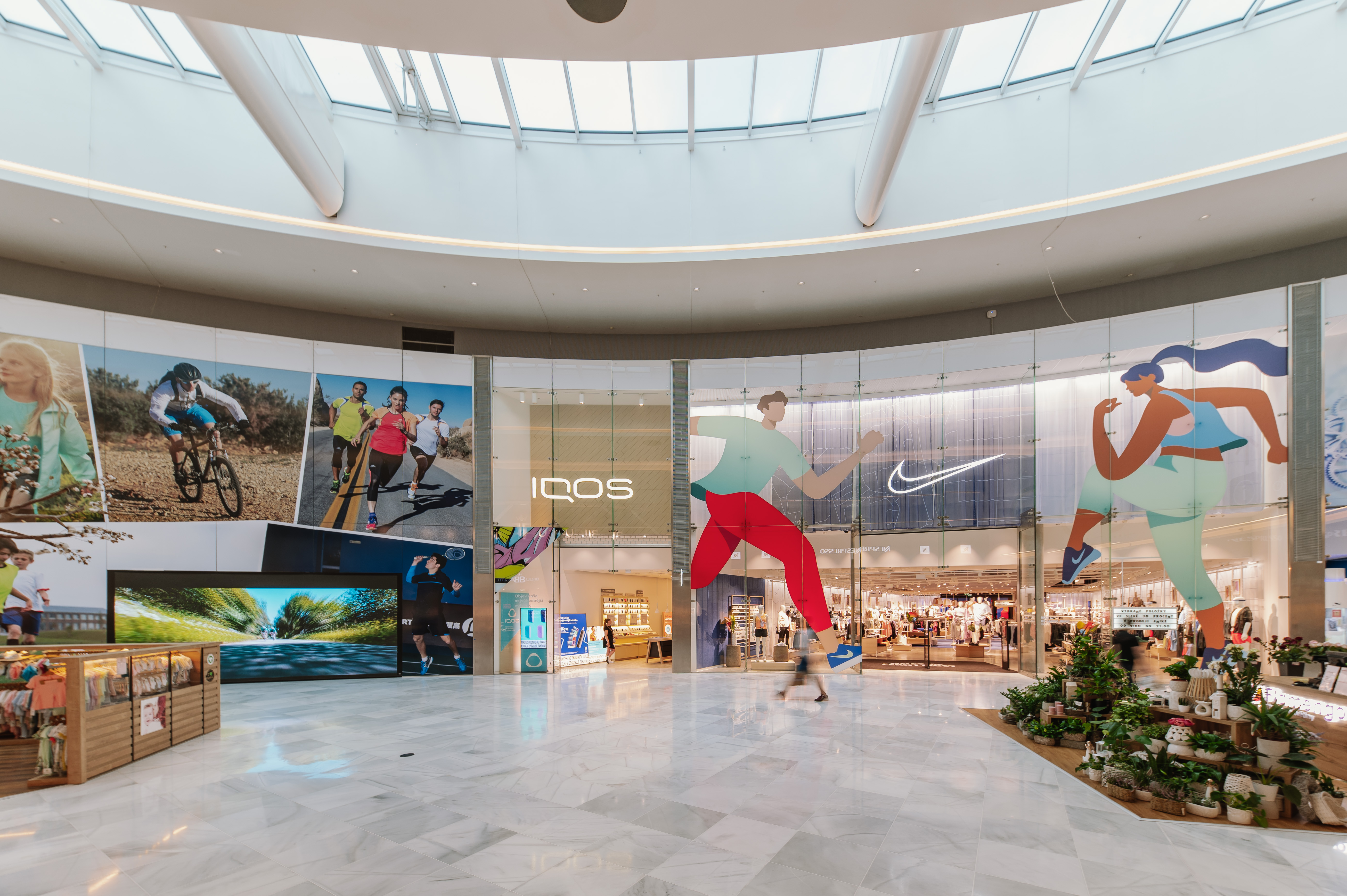 Centrum Černy Most: Hire Decathlon plaza for Events and Activations