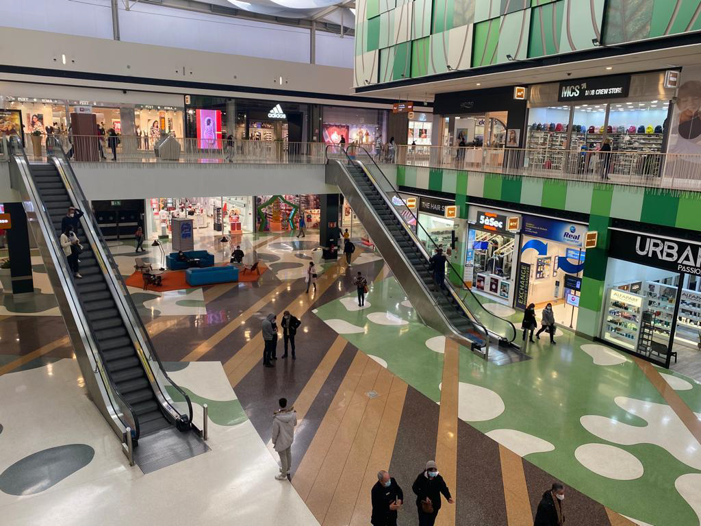 Space to Hire in Ubbo Shopping Resort